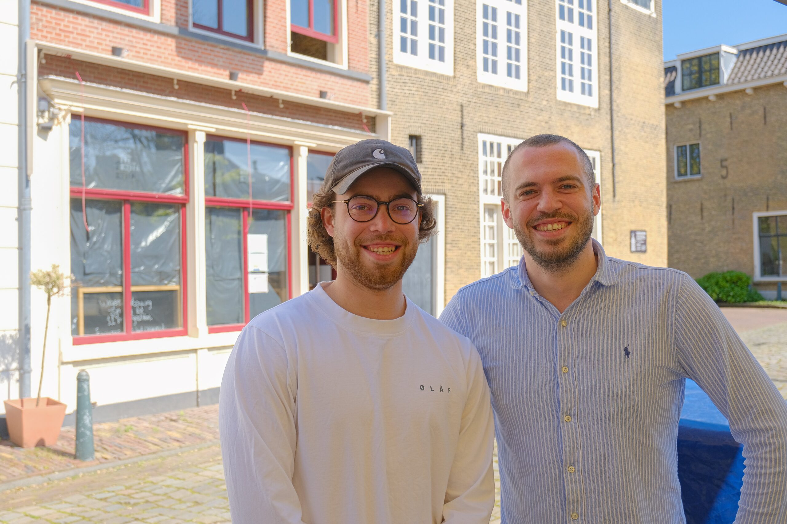 Luc en Thomas nemen Café Sjiek over: ‘We willen de gezelligheid ...