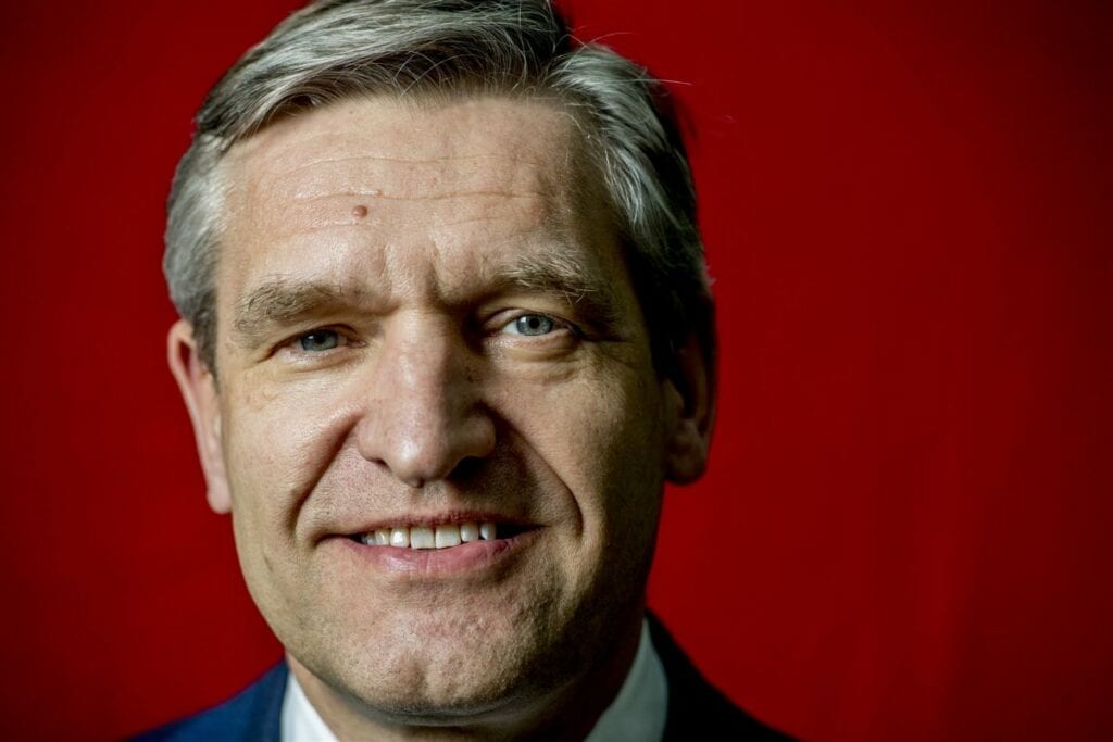 Hé, een bekende kop! Sybrand Buma bezoekt onze stad - indebuurt Tilburg