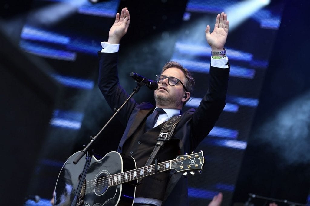 Luisteren maar: dit is het nieuwe lied van Guus Meeuwis over Tilburg ...