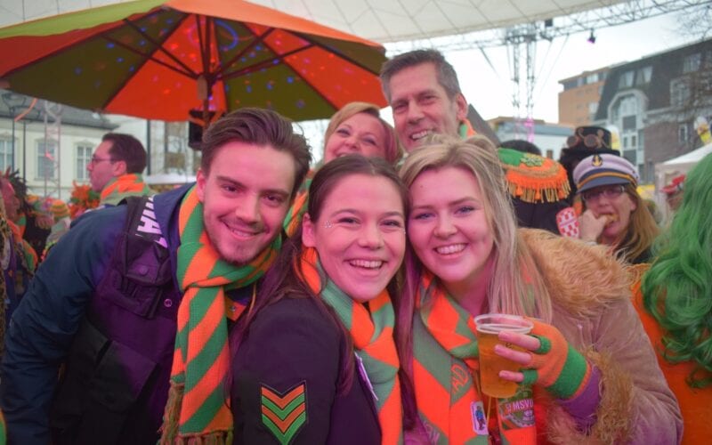 11 x foute openingszinnen om te scoren tijdens carnaval - indebuurt Tilburg
