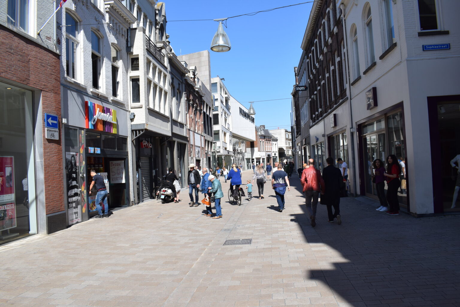 Zo check je thuis hoe druk het is in de Tilburgse binnenstad ...