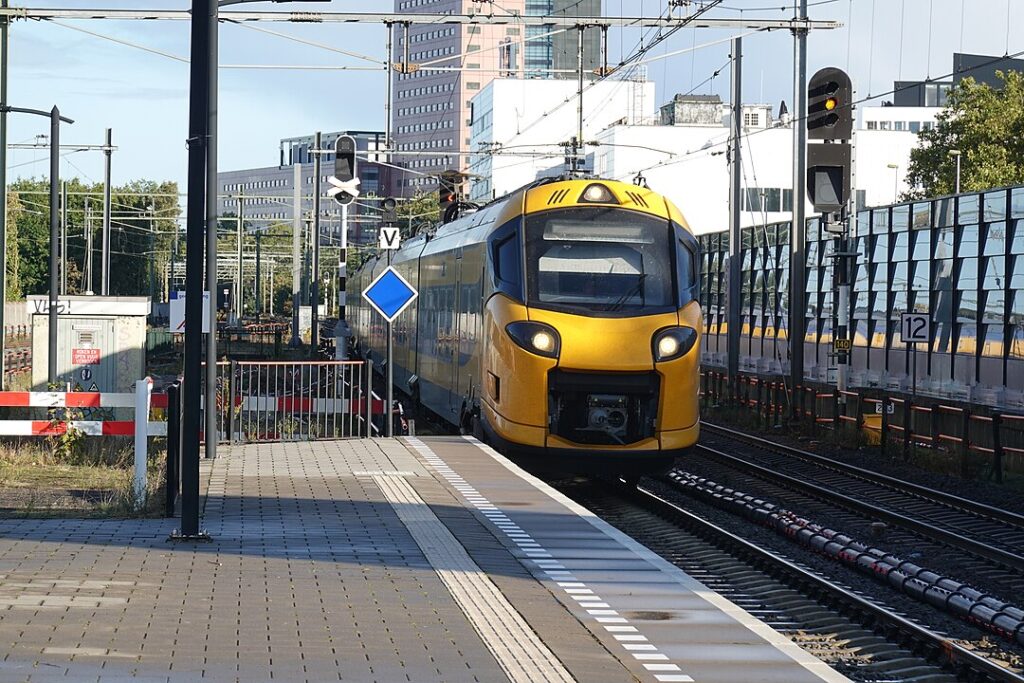 Het ‘V’-bord op station Tilburg: dit is de functie - indebuurt Tilburg