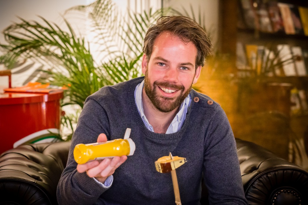 Leuk volgens local Joris: mensen kijken bij Springhaver en eten bij ...