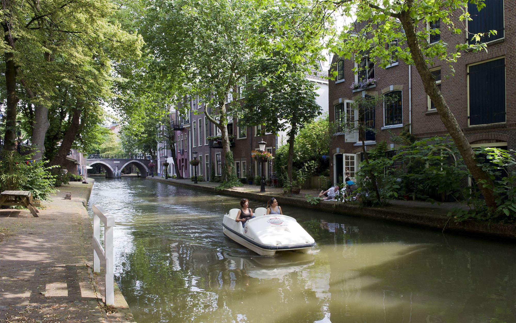 Even lekker afkoelen: 6 x dit doe je op het water in Utrecht ...