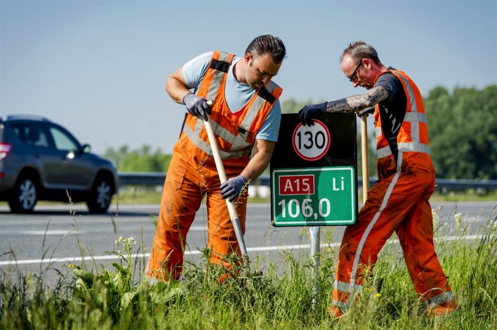 Mysteries: waarom verspringt op de A27 de hectometerpaal met vijf ...