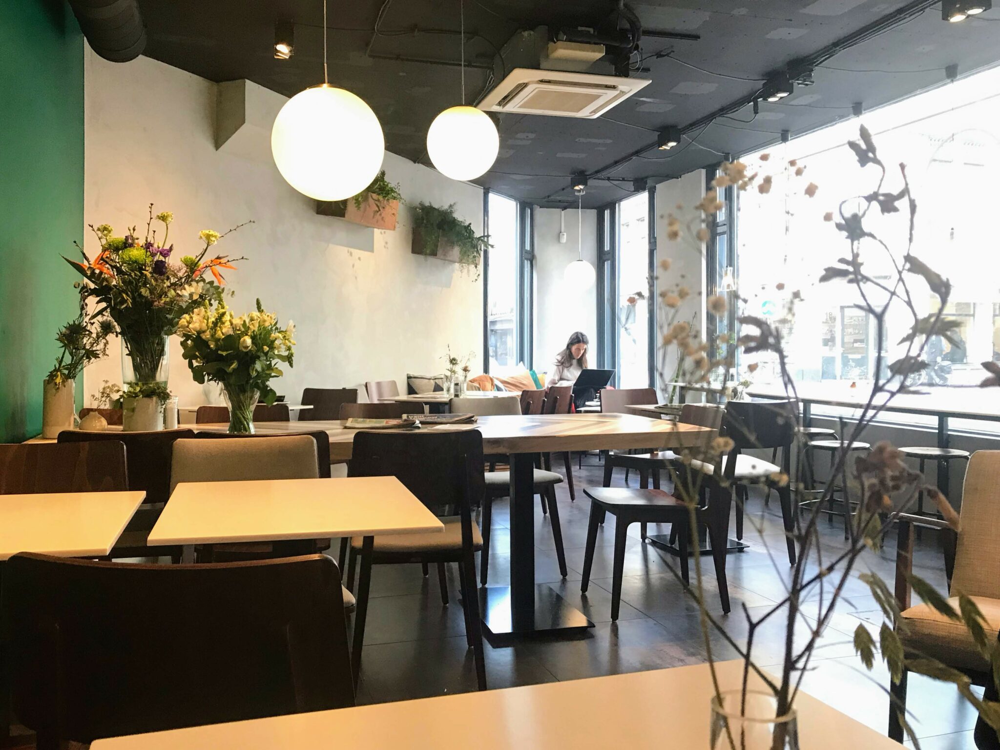 Utrecht heeft er een nieuwe koffiezaak bij: Cupp aan de Nobelstraat ...