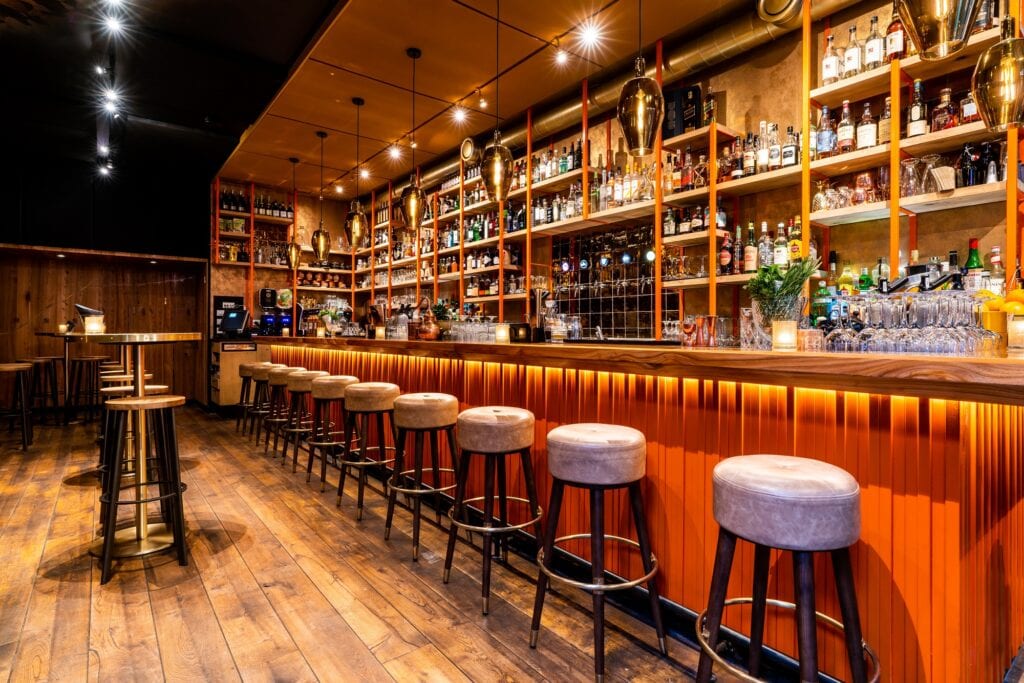 Getipt: bij deze Utrechtse bar leer je cocktails shaken als een pro ...