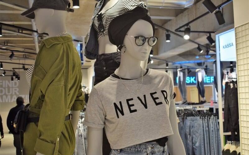 Vier verdiepingen vol kleding en accessoires: Primark in Utrecht is ...