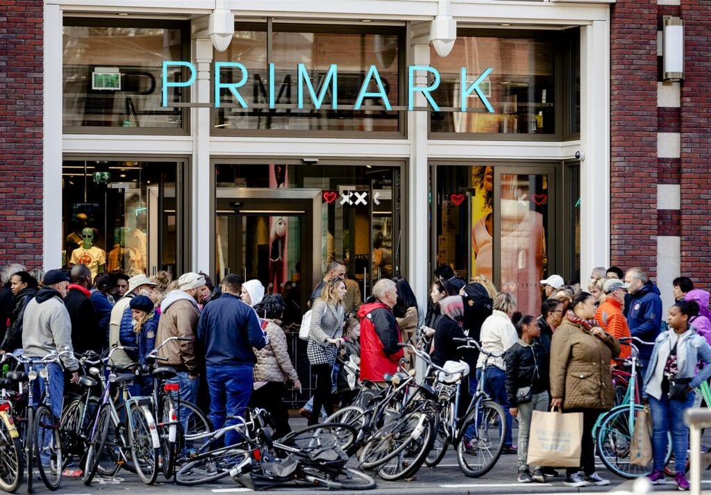 Sneak peek: dit is hoe de nieuwe Primark in Utrecht er van binnen uit ...