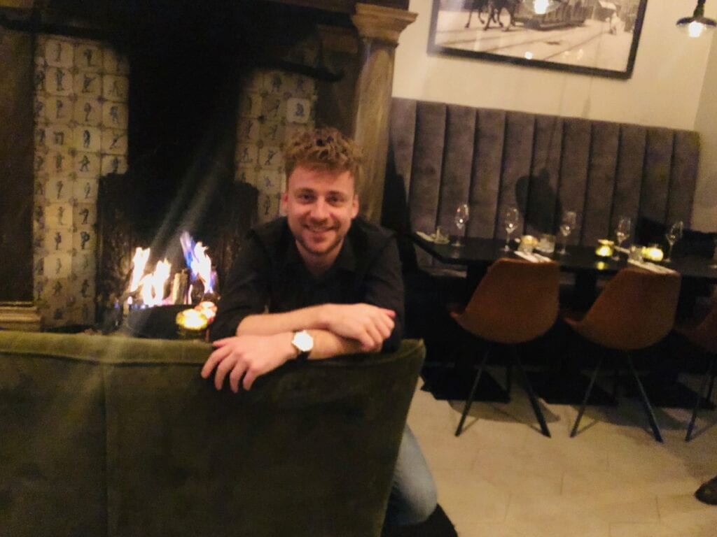 Koen (25) begon zijn horecacarrière als afwasser en is nu eigenaar van restaurant Koenraad ...