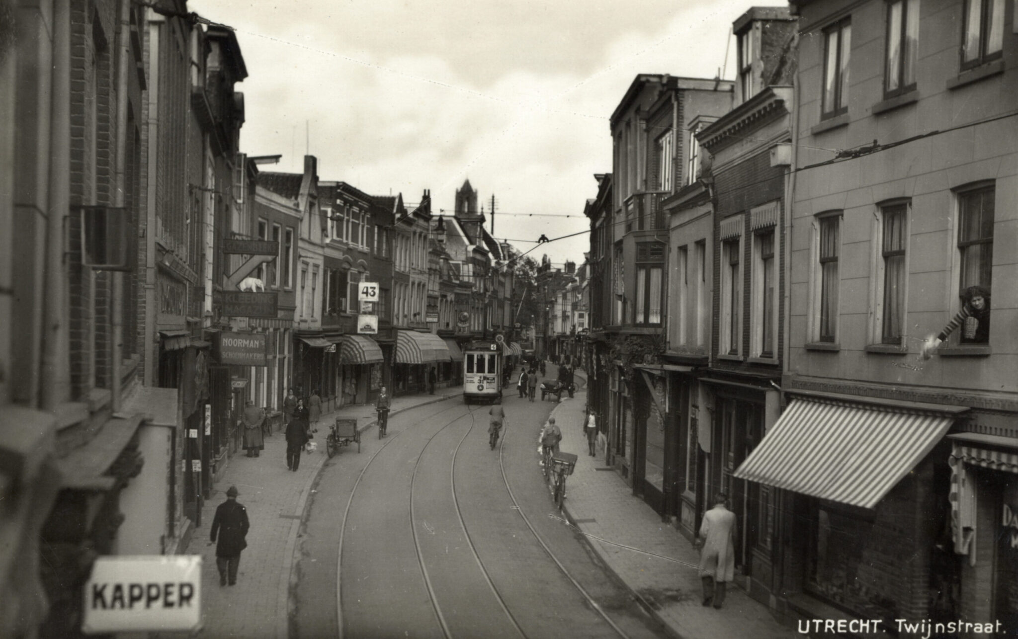 Oh, de nostalgie! Een ode aan de Twijnstraat in 8 foto's van vroeger ...