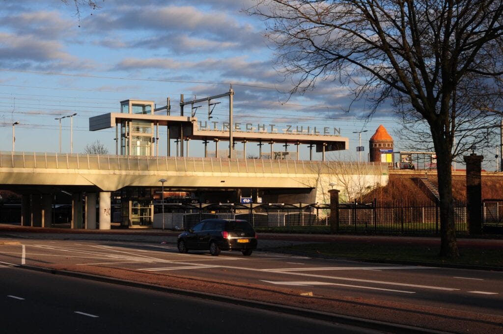 Niet meer eindeloos zoeken naar een plekje: deze Utrechtse stations krijgen extra ...