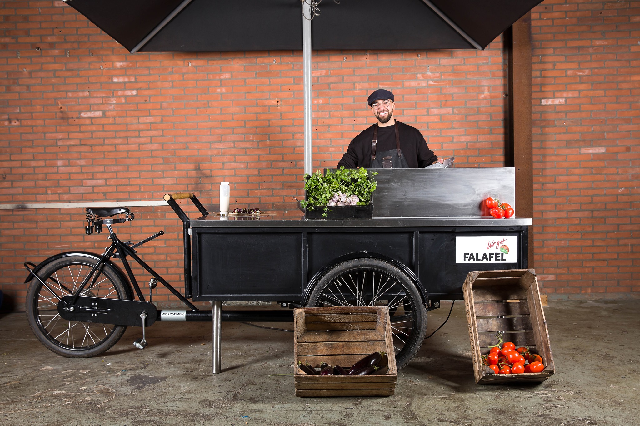 Aan de Europalaan staat sinds kort een foodtruck en je eet er Midden ...