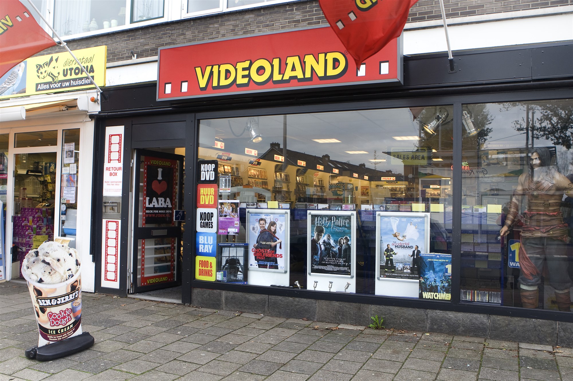 Weet je nog: 7 x verdwenen winkelketens die we in Utrecht hadden ...