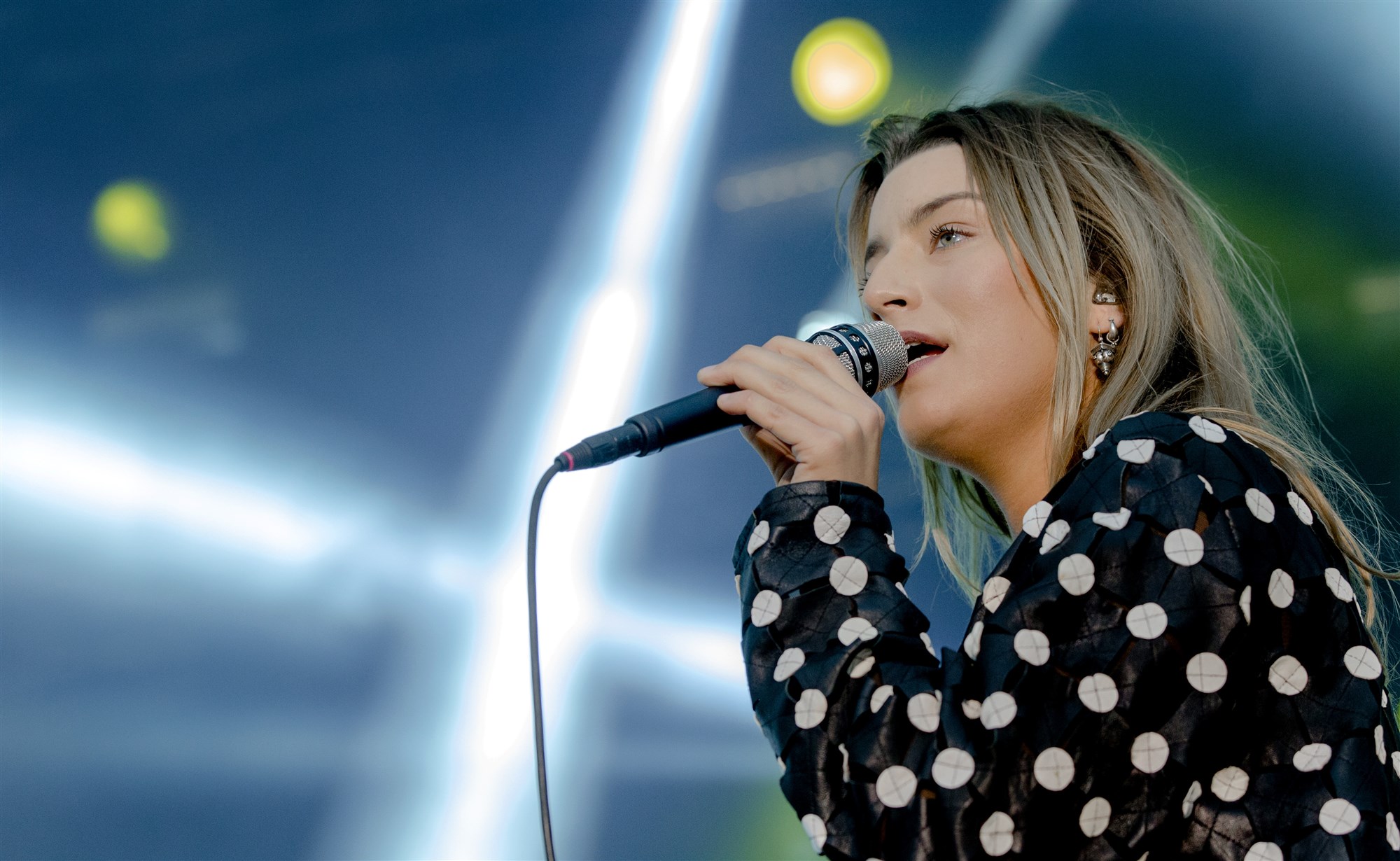 Rondé is niet te stoppen: miljoen views voor clip, piek in Top 40 én ...