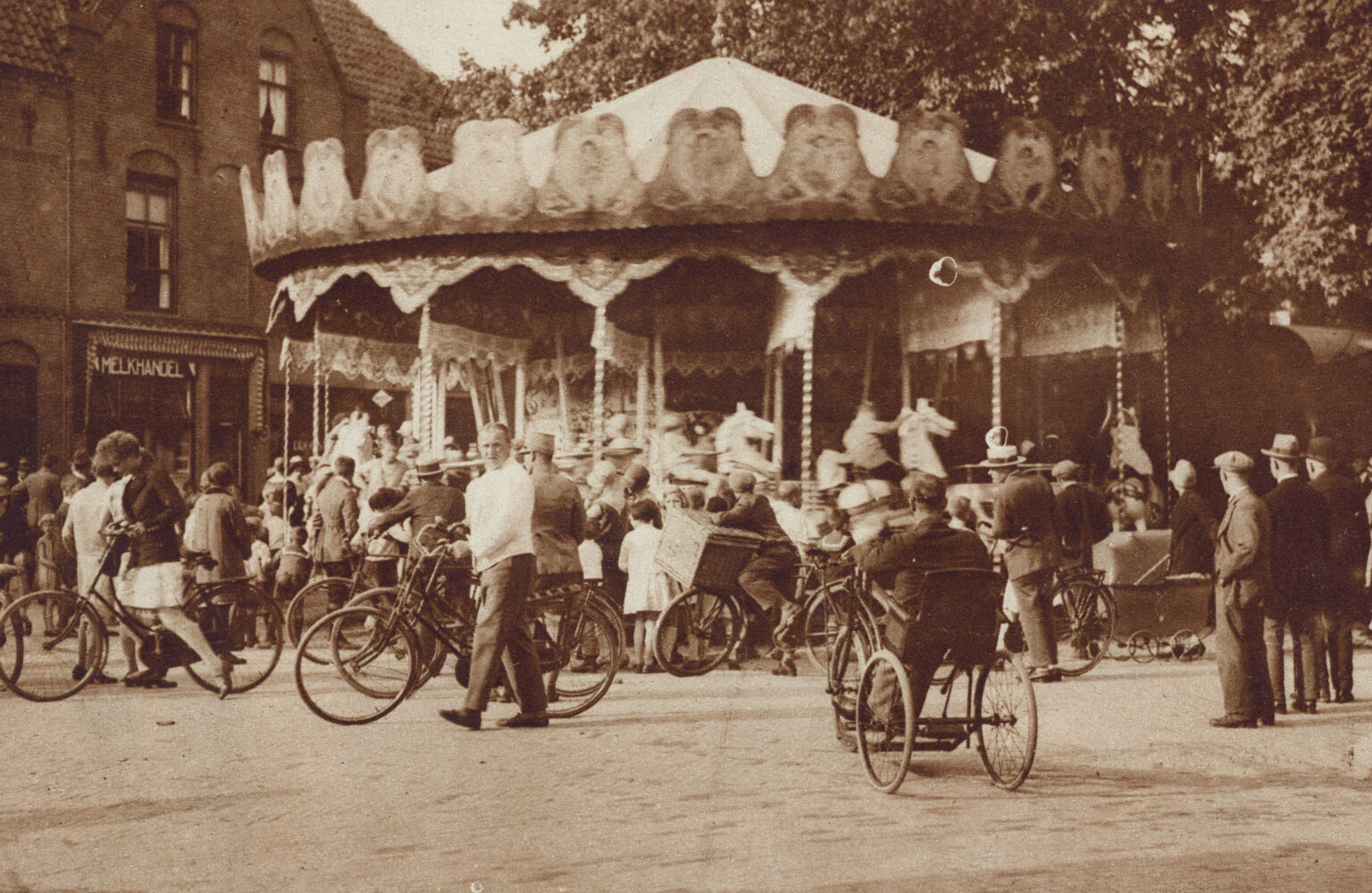 Genieten! 5 x zo zag de kermis er vroeger uit in Utrecht - indebuurt Utrecht