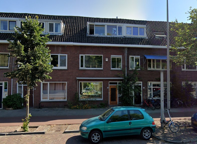 Wonen aan de Amsterdamsestraatweg: het kleinste versus het grootste huis dat nu te koop staat ...