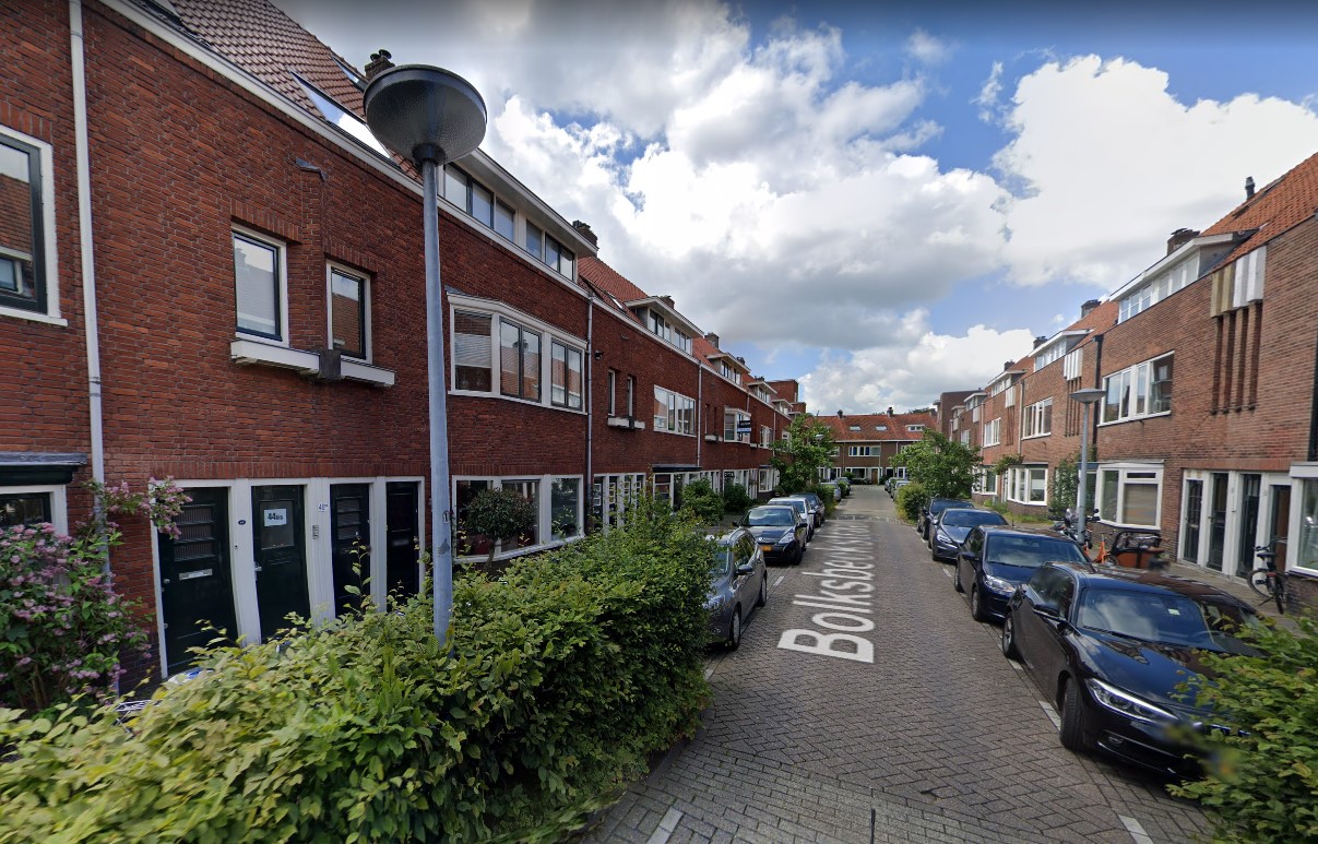 Wonen in de Dichterswijk: het kleinste versus het grootste huis dat nu te koop staat - indebuurt ...