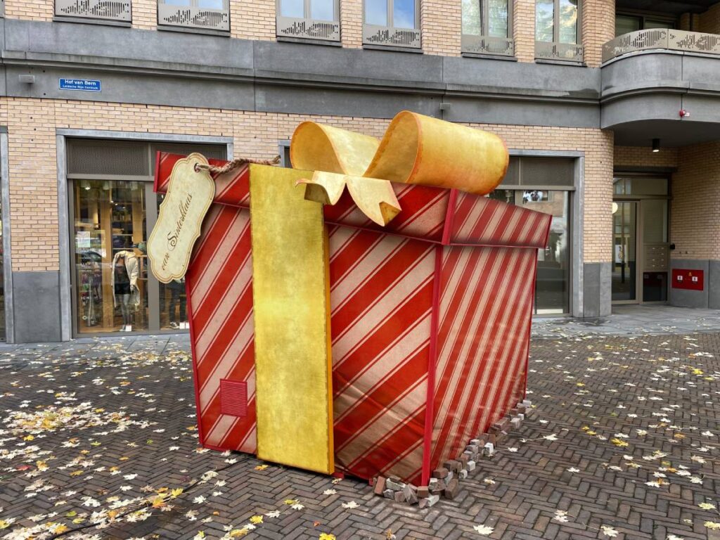 Oh, kom maar eens kijken: dit doet dat grote cadeau in Leidsche Rijn ...