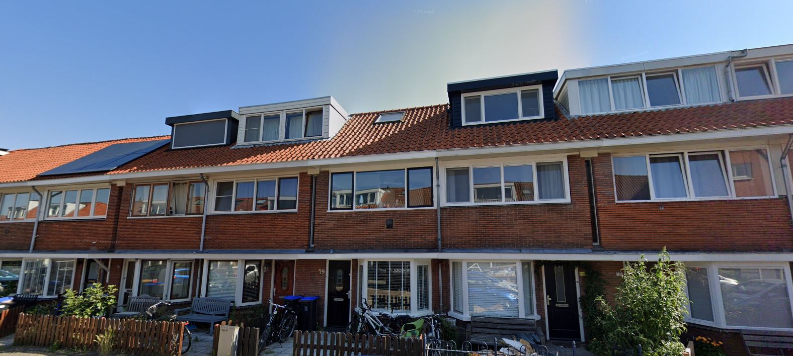 Wonen in de Geuzenwijk: het grootste versus het kleinste huis dat nu te koop staat - indebuurt ...
