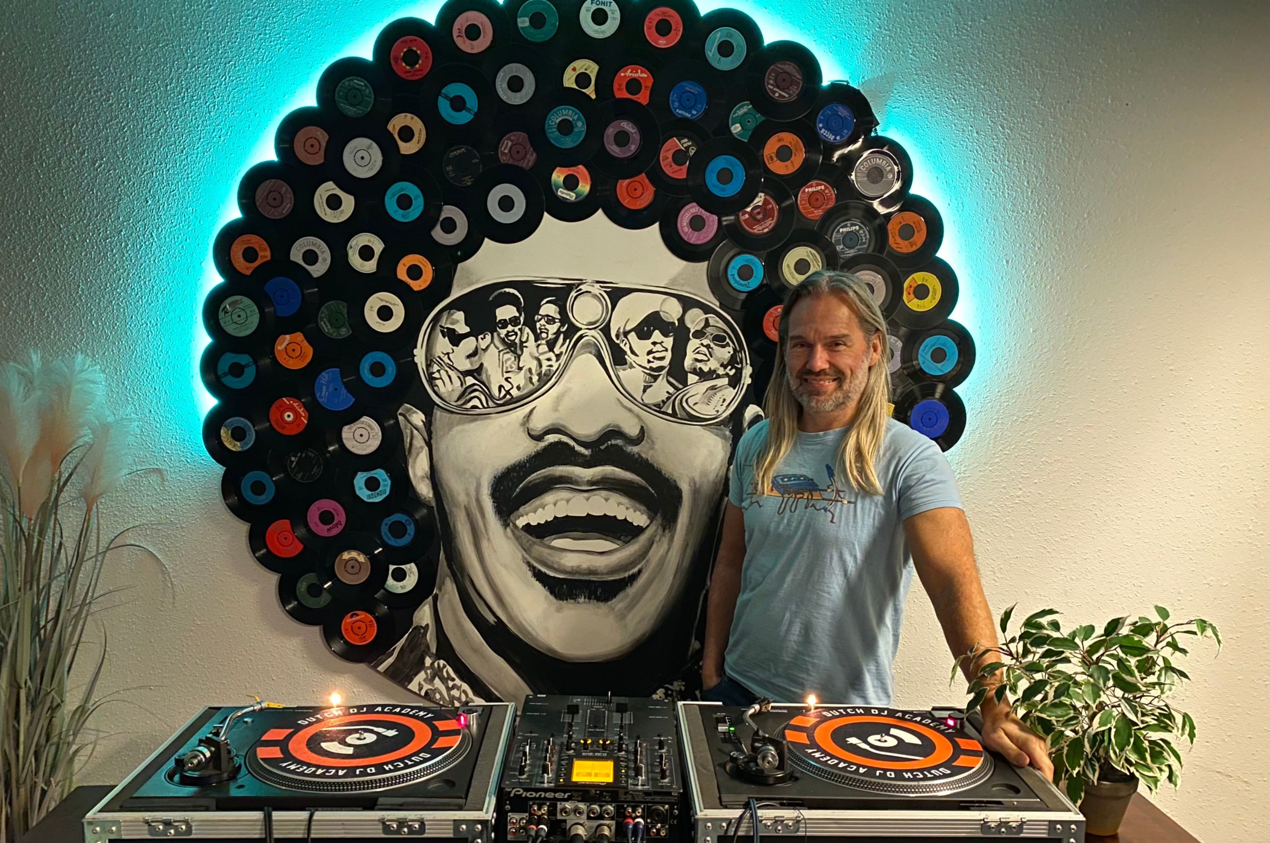 Draai aan de knoppen! Hier in Utrecht leer jij de beste dj-skills ...