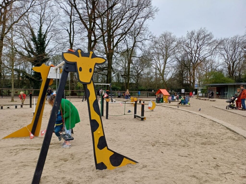 Utrecht heeft een allereerste nijntje-speeltuin gekregen - indebuurt ...