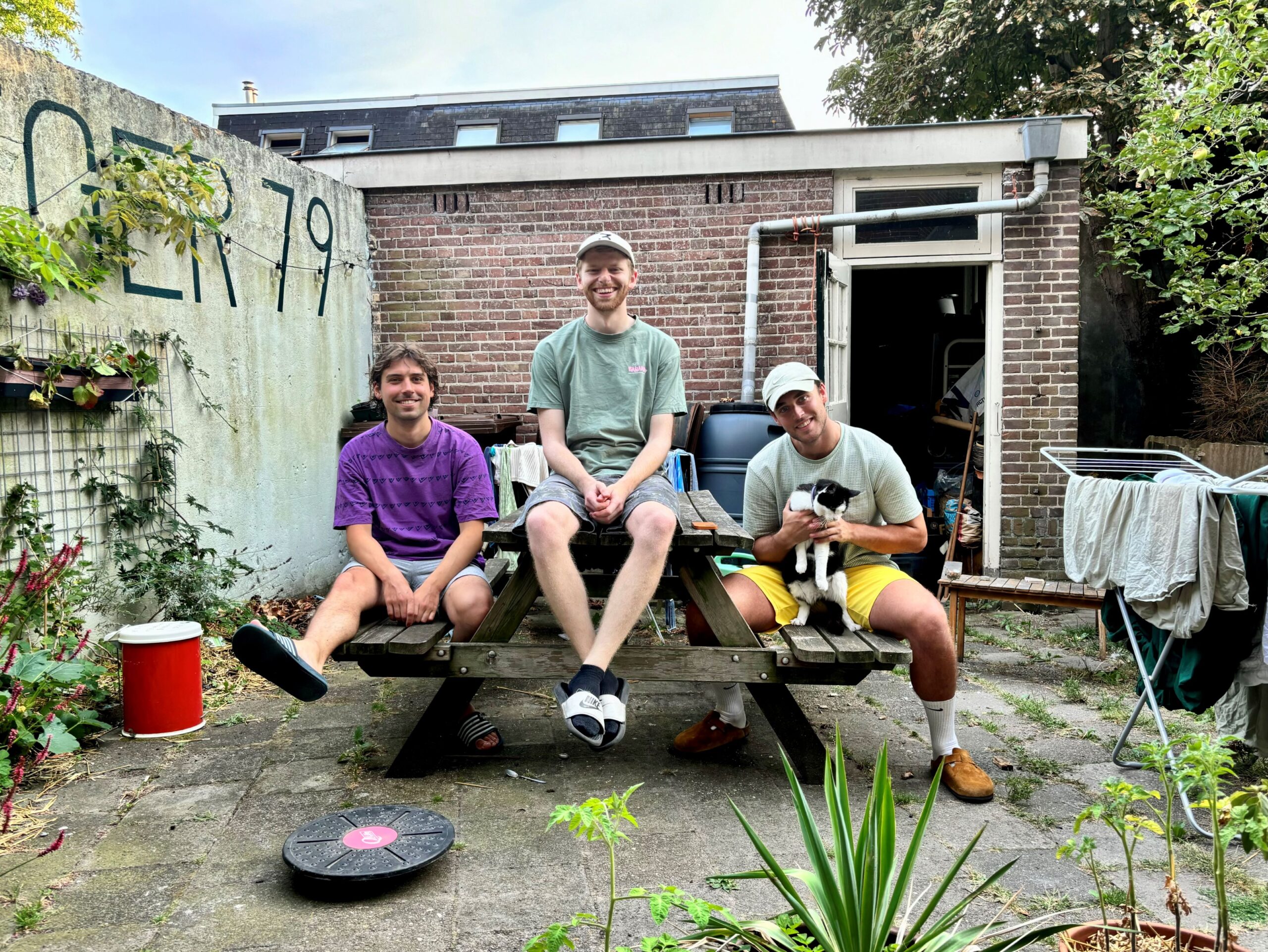 Binnenkijken bij dit studentenhuis in Oudwijk: 'De politie geloofde ...
