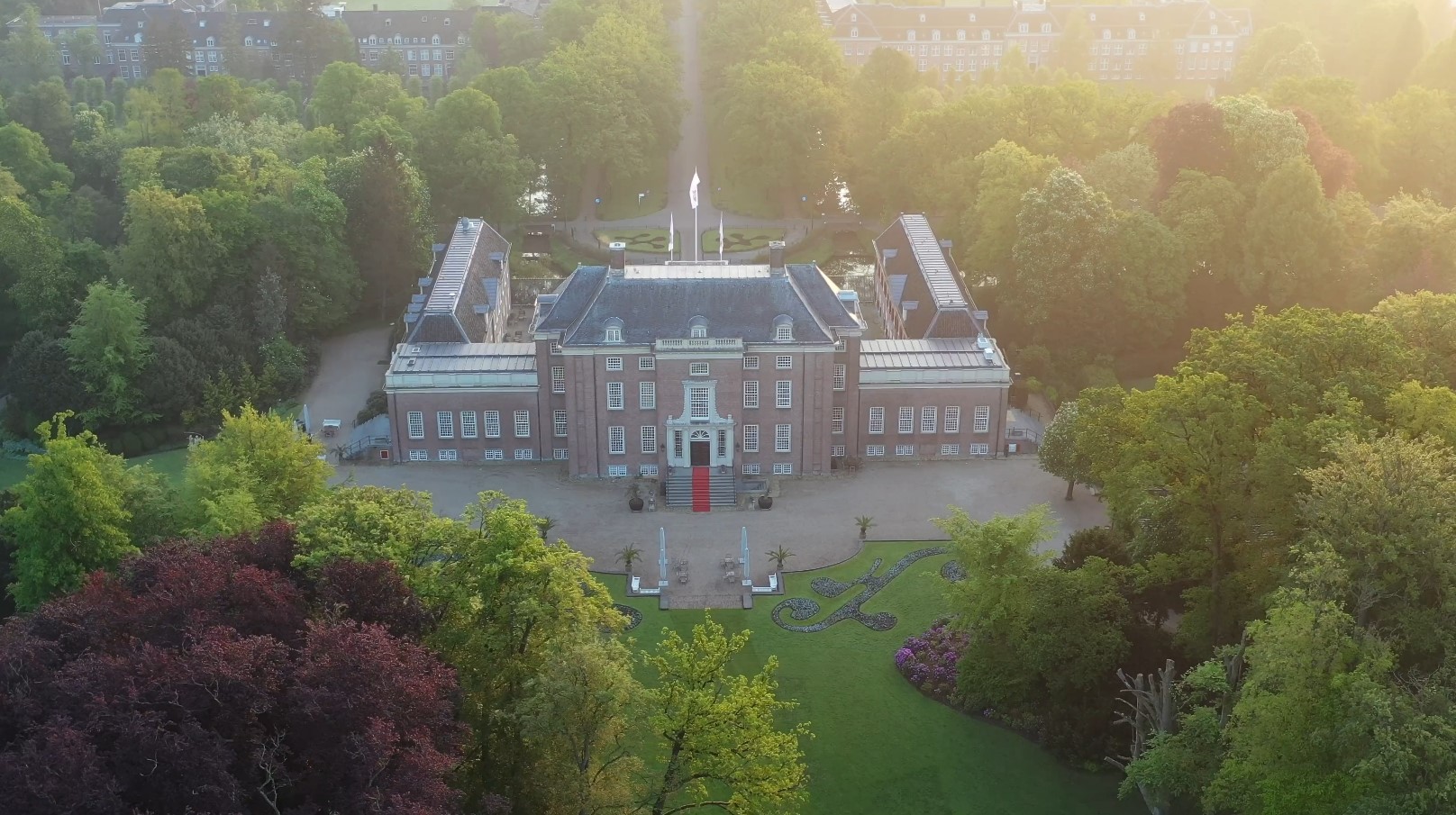 Wachttijd, voorwaarden en meer: alle informatie over sociale ...