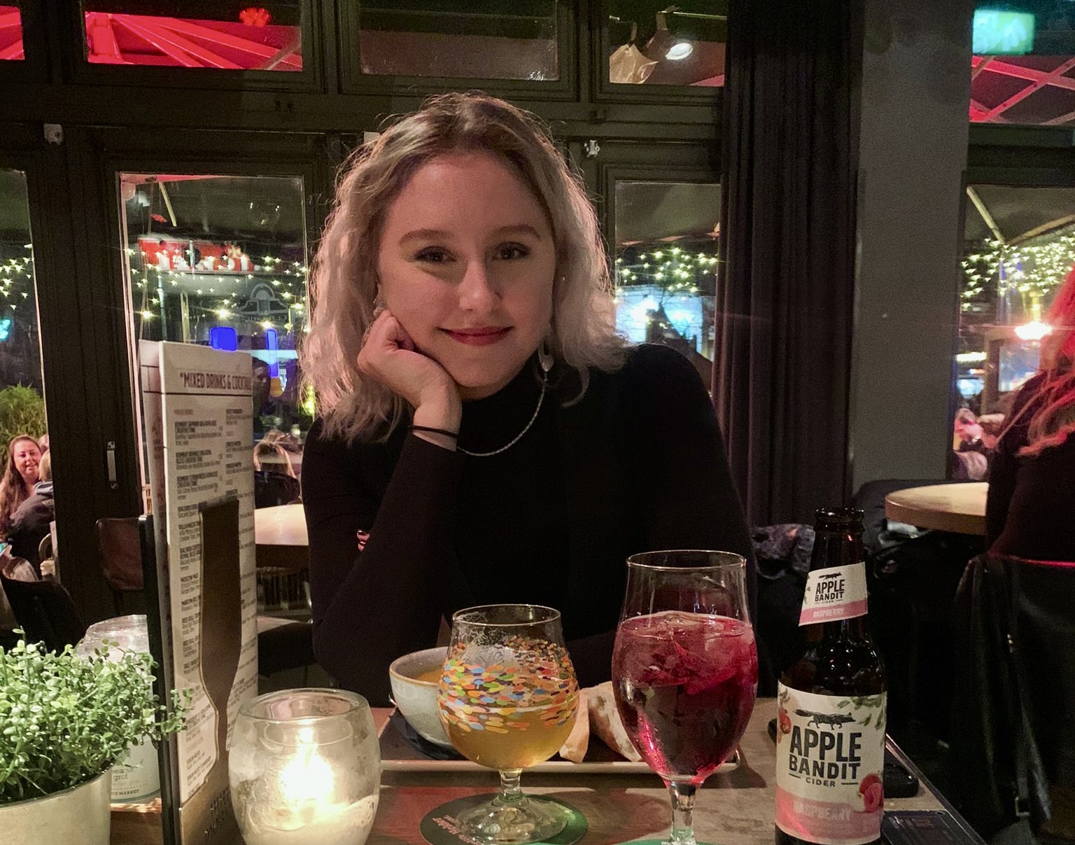 De favoriete Utrechtse plekken van Laura: 'De Orloff Blond is mijn go ...