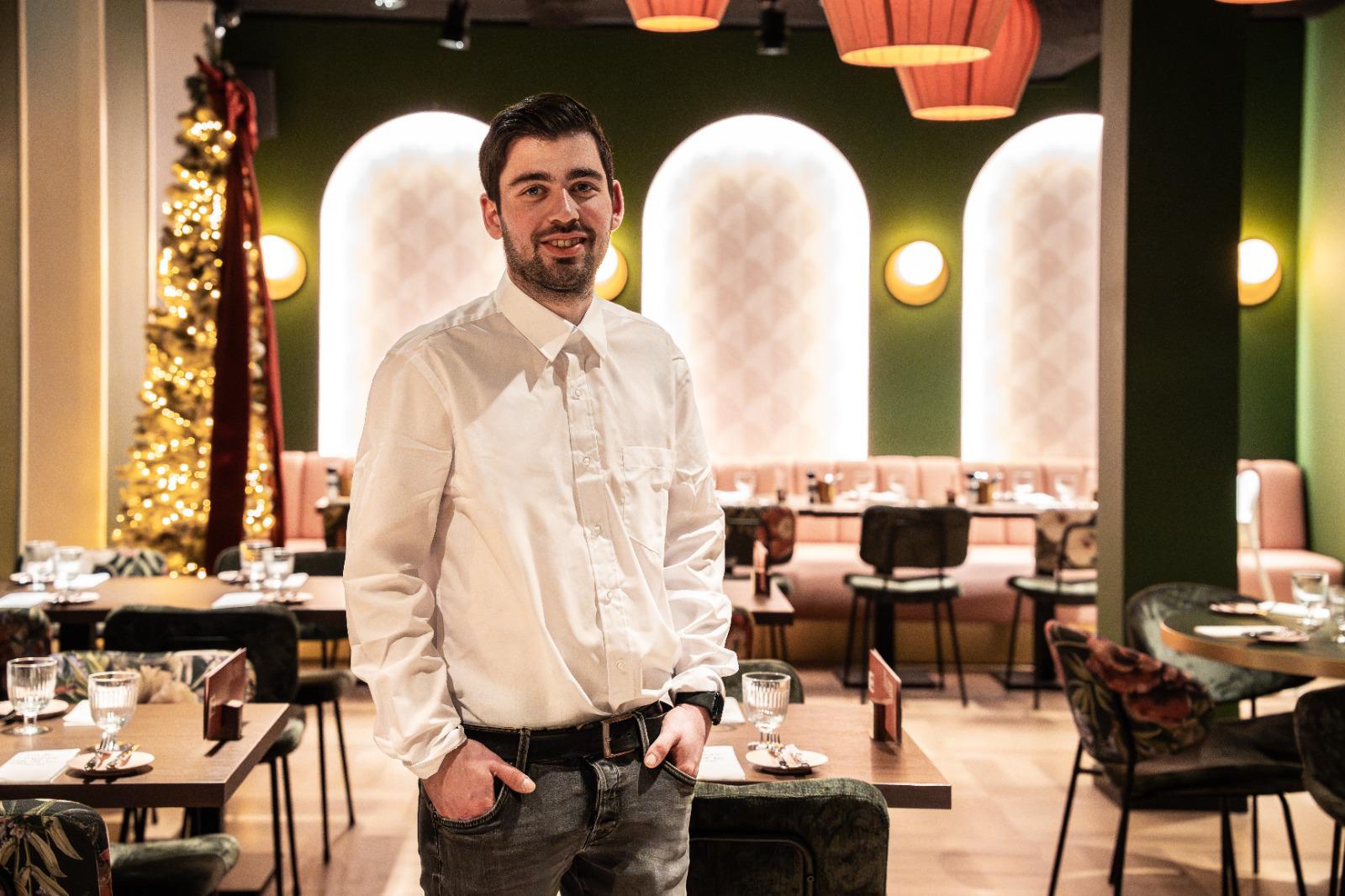 Thom (25) opent Heinde in Utrecht: ‘Hoeveel twintigers kunnen zeggen dat ze een restaurant ...