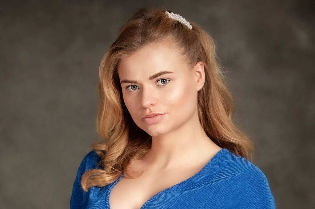 Amber is finaliste voor Miss Beauty Zuid Holland: 'Voor een dieet houd ...