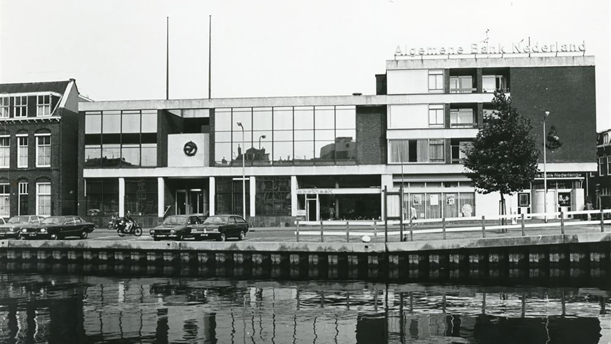 Mysterie opgelost: Wat betekent het wandsculptuur aan de Waalstraat ...