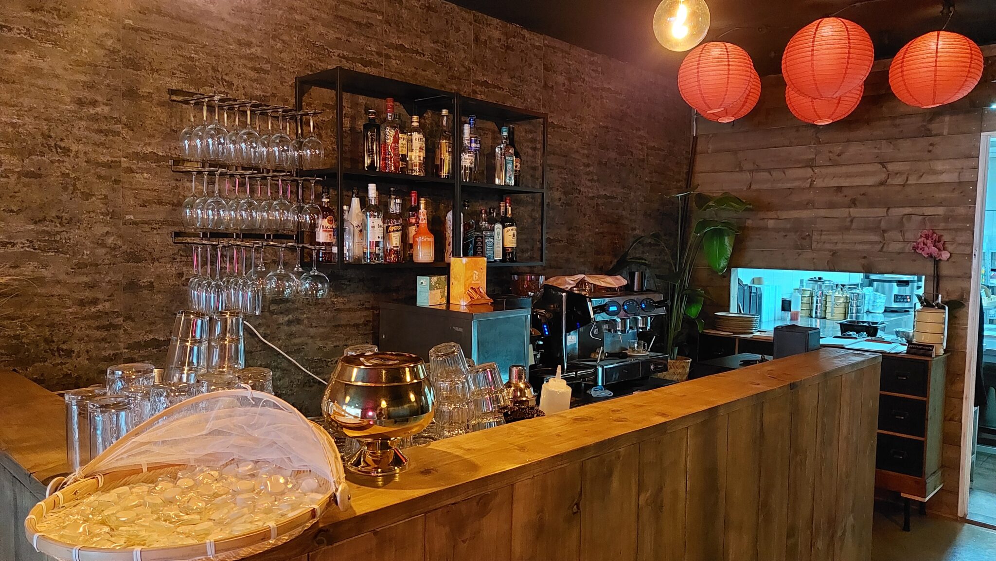 Bij het nieuwe Boran Thai eet je exclusief Thais: 'Deze gerechten heb ...