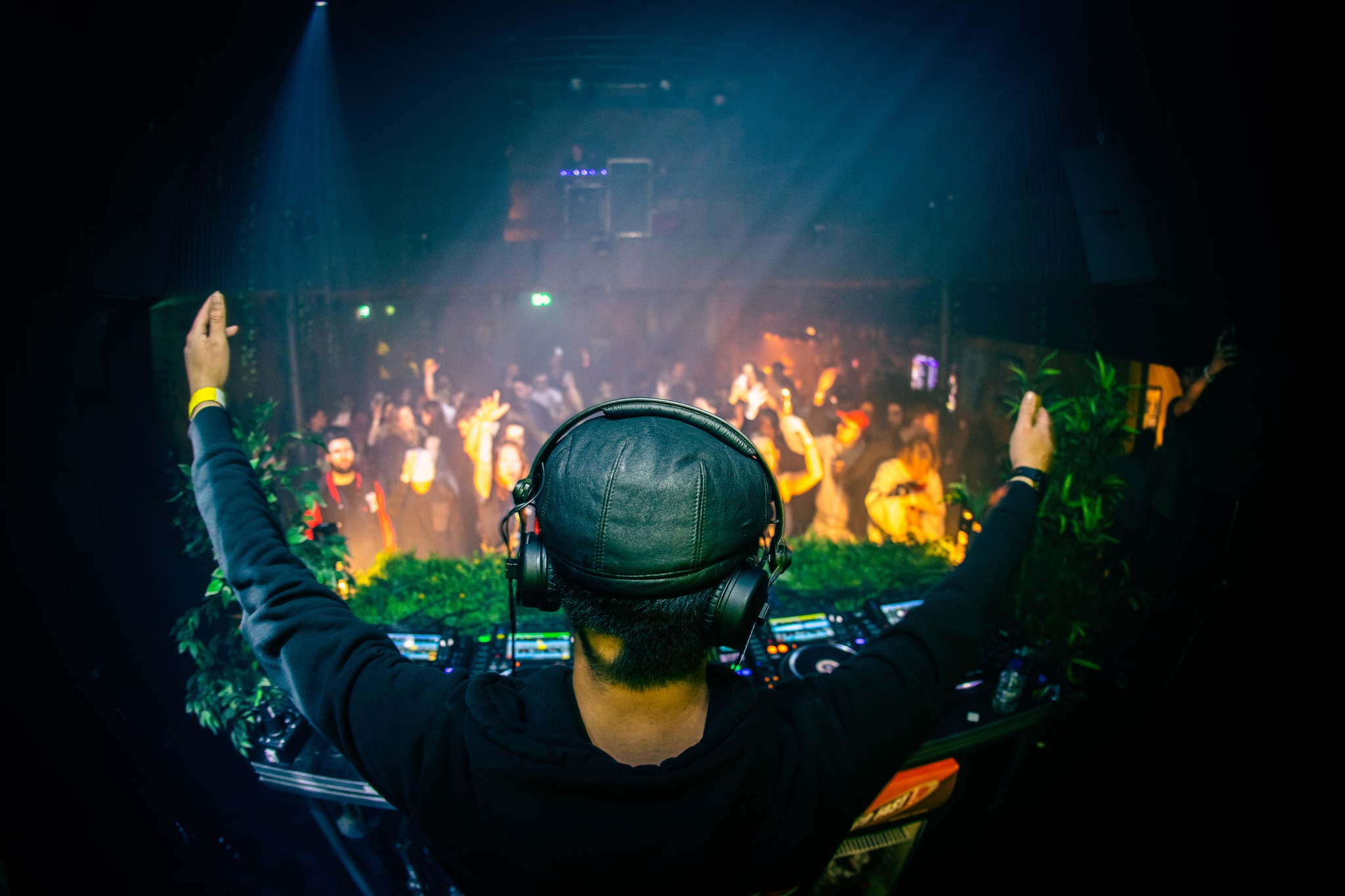 Uittip: deze tropische rave komt naar De Kroepoekfabriek