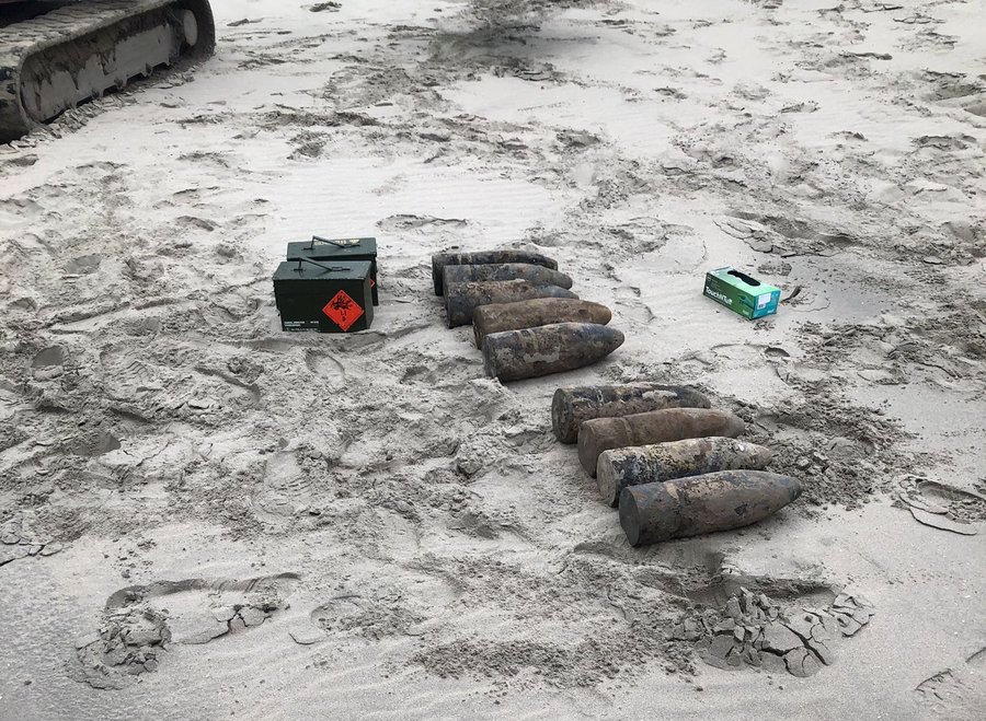 Explosiegevaar! In 's-Gravenzande werden vanmorgen 9 granaten ...