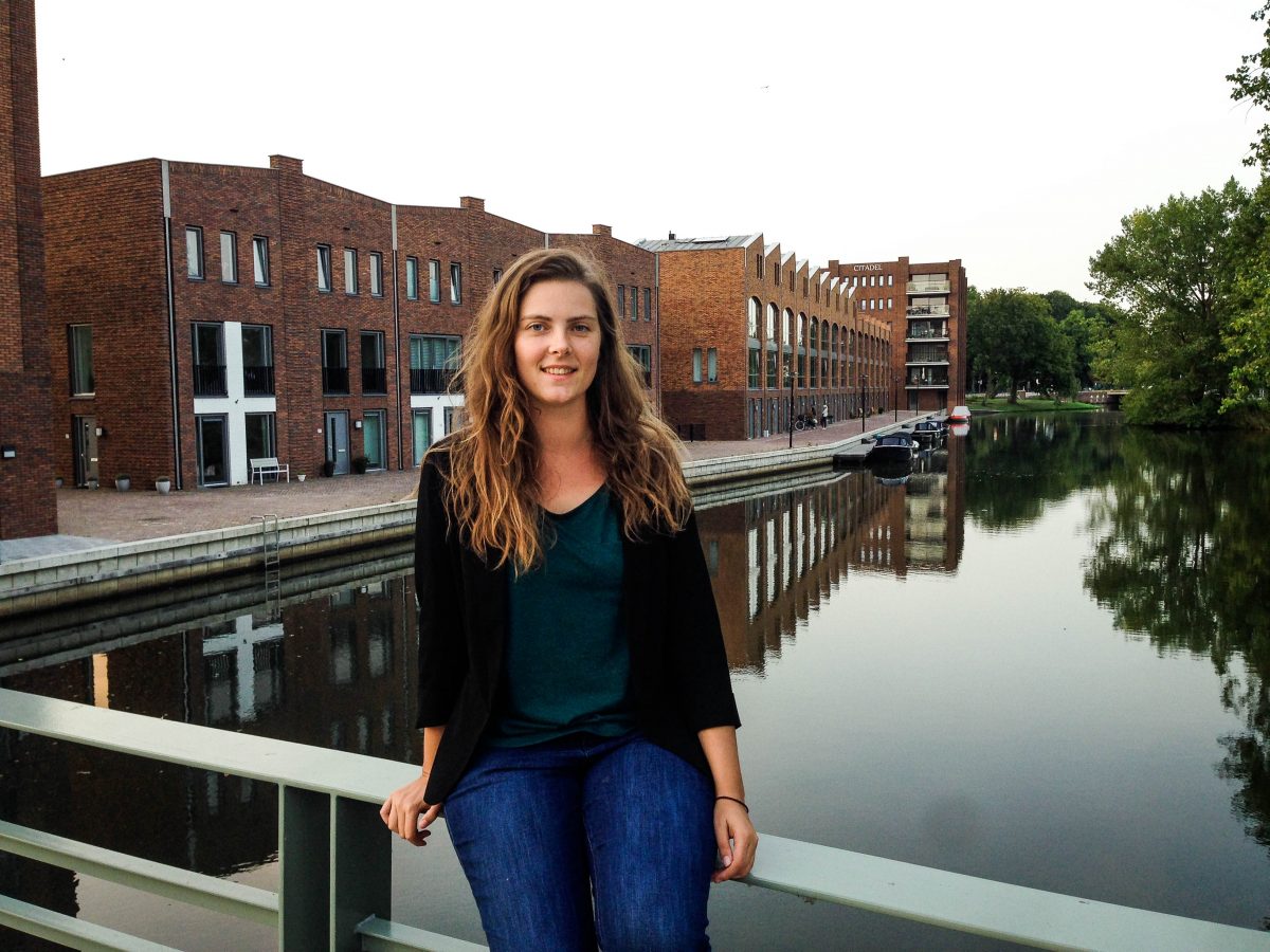 Hester (28) laat alles achter om twee jaar te werken in een ...