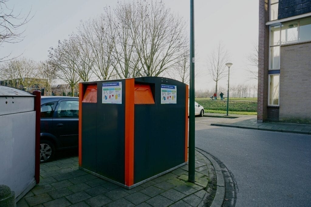 Even opletten: prullenbakken en containers in Woerden gaan eventjes op ...