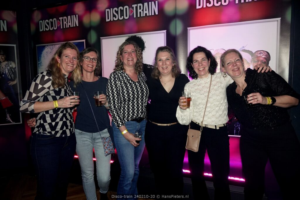 Foto's! Zo zag de eerste editie van Disco-Train eruit - indebuurt Woerden
