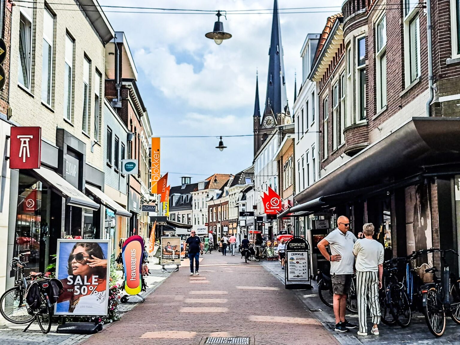 Flinke klus: de winkel van Anna van Toor wordt verbouwd - indebuurt Woerden