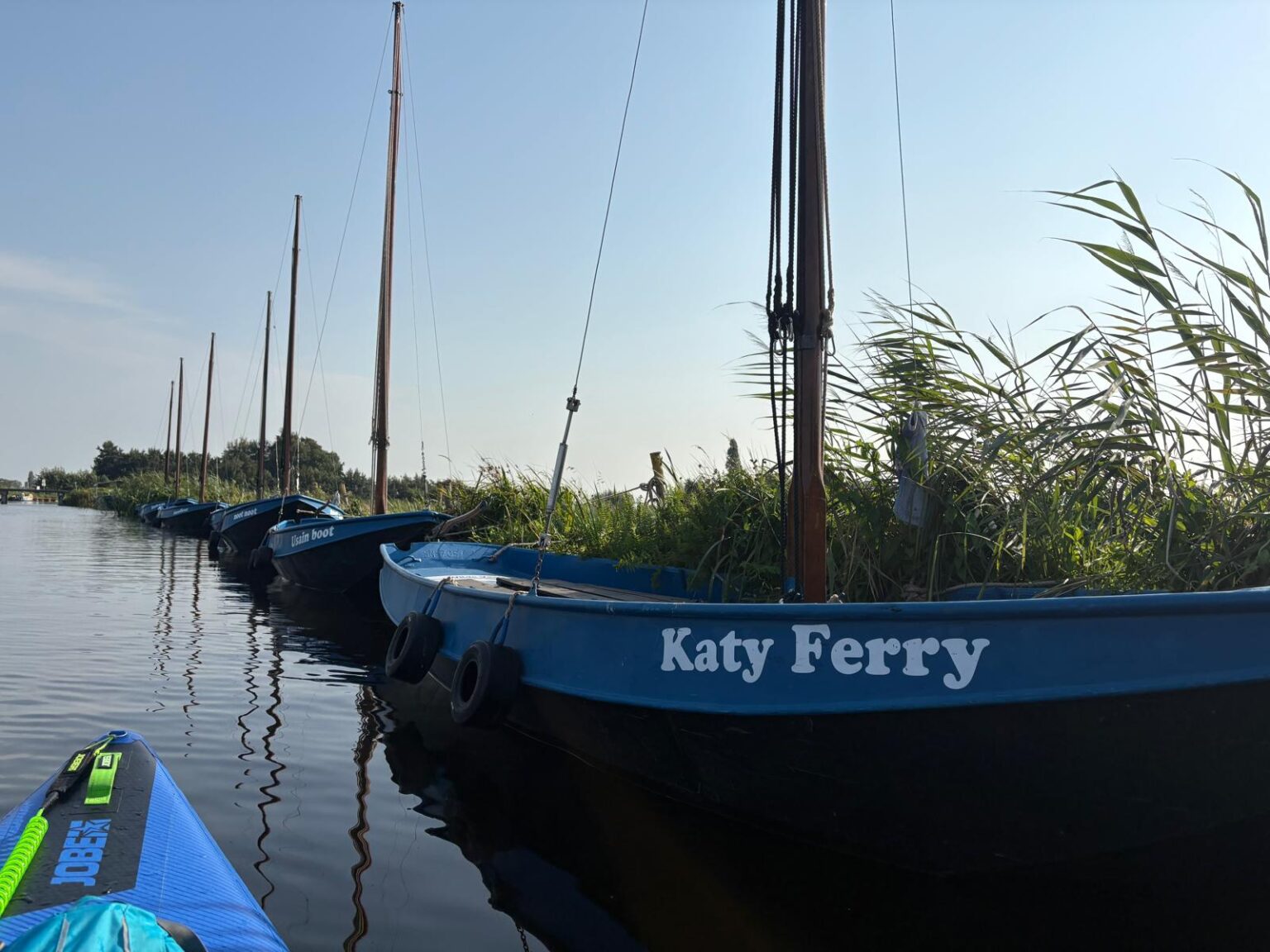 Hoe kom je erop? Deze hilarische namen prijken op de boten van Scouting ...