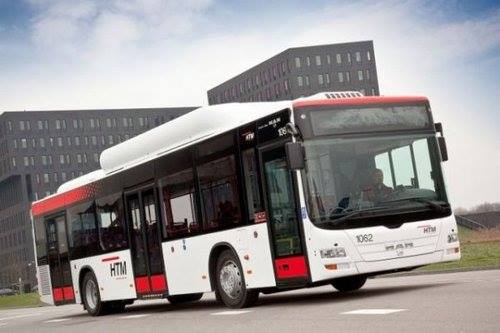 Vanaf maandag kun je pinnen in de HTM-bus en later in de RandStad Rail ...