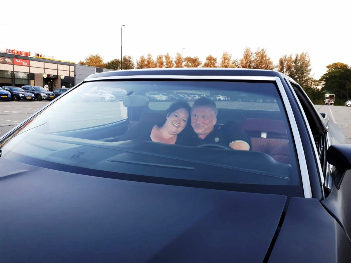 8x foto's van jullie in de auto tijdens de drive in bioscoop ...