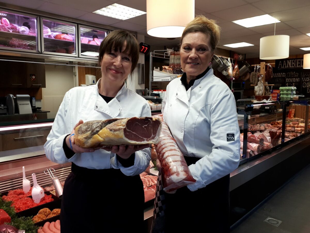 Slager Christa: "Het hele jaar door verkopen we het meest hamburgers ...