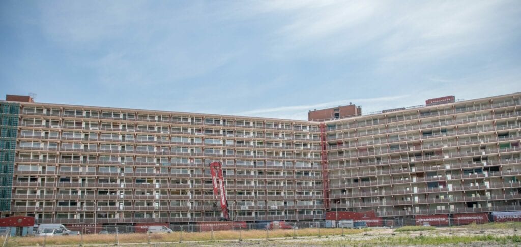 Verlaten en stil: 5 x beelden van de laatste sloopflat in Palenstein ...