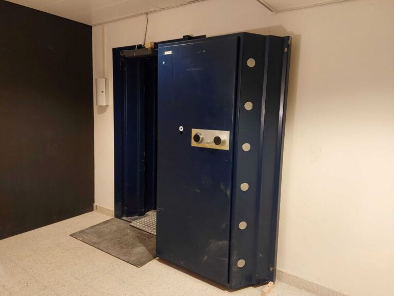 Dit zit er in de oude kluis van ABN AMRO in Zoetermeer - indebuurt ...