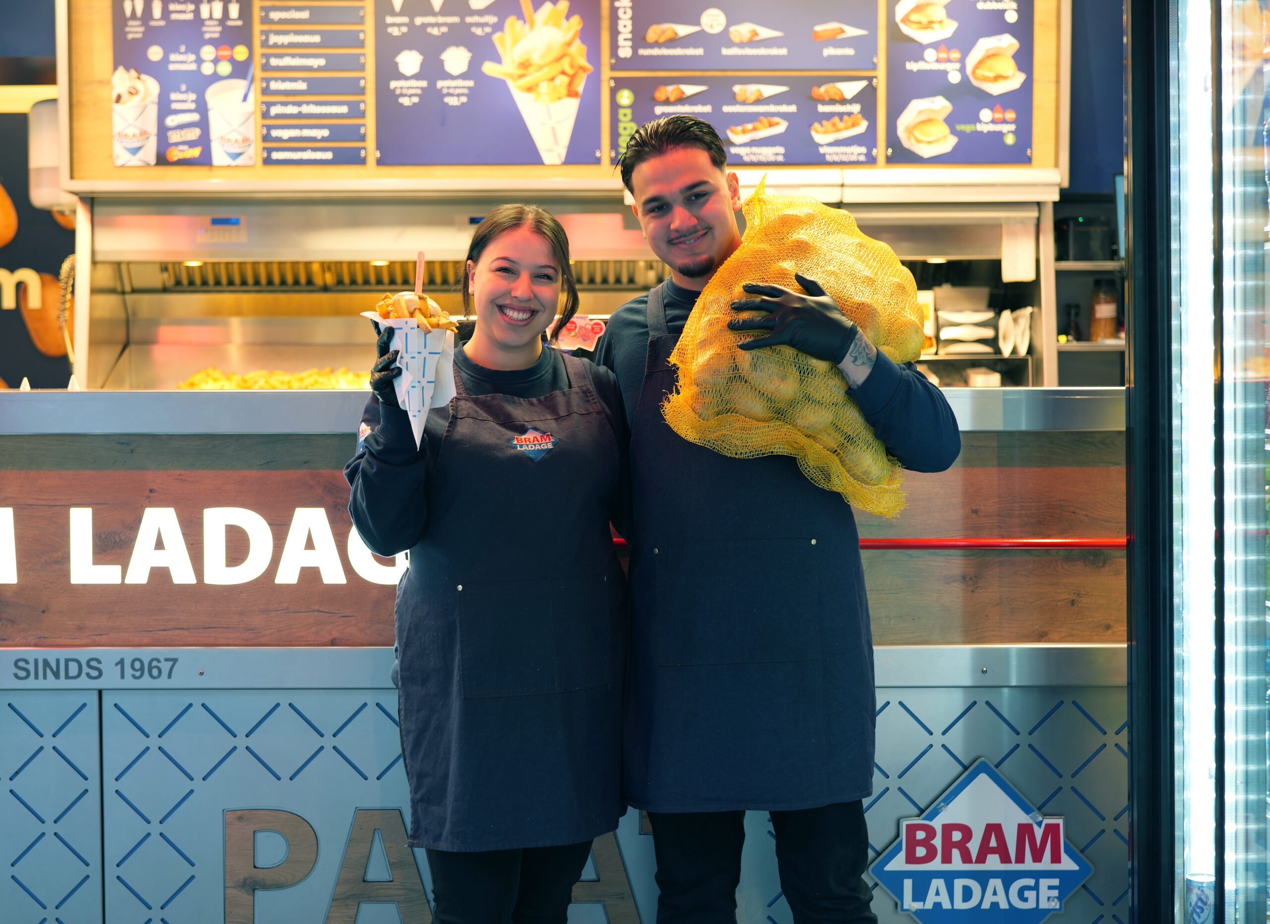 Het liefdesverhaal van Mikey (23) en Nassima (22) van Bram Ladage is om van te smullen