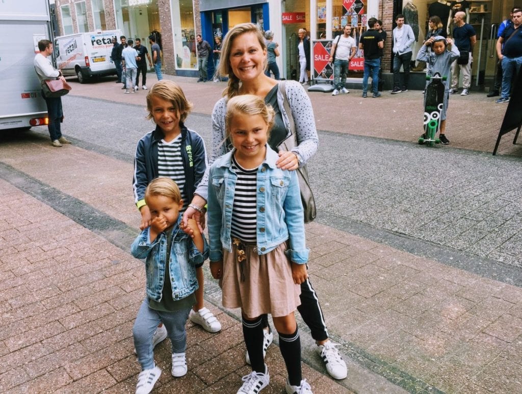 Dit zijn de eerste bezoekers van de ZARA in Zwolle - indebuurt Zwolle