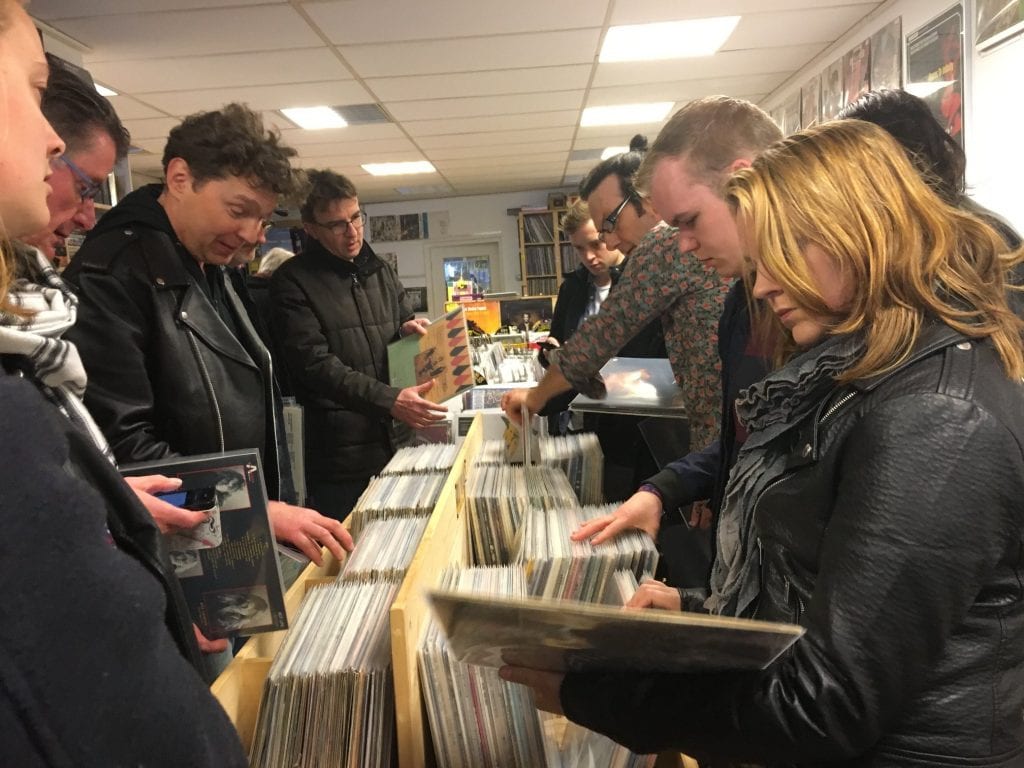 Deze bands treden dit weekend gratis op tijdens Record Store Day in ...