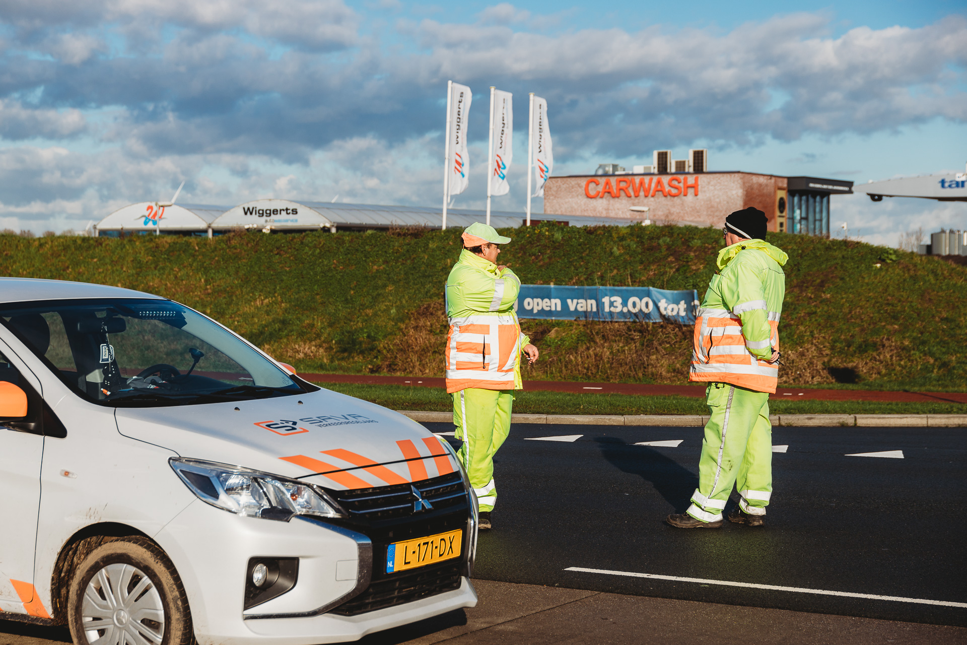 Het enthousiaste team van SAVA zoekt verkeersregelaars: 'Je doet meer ...