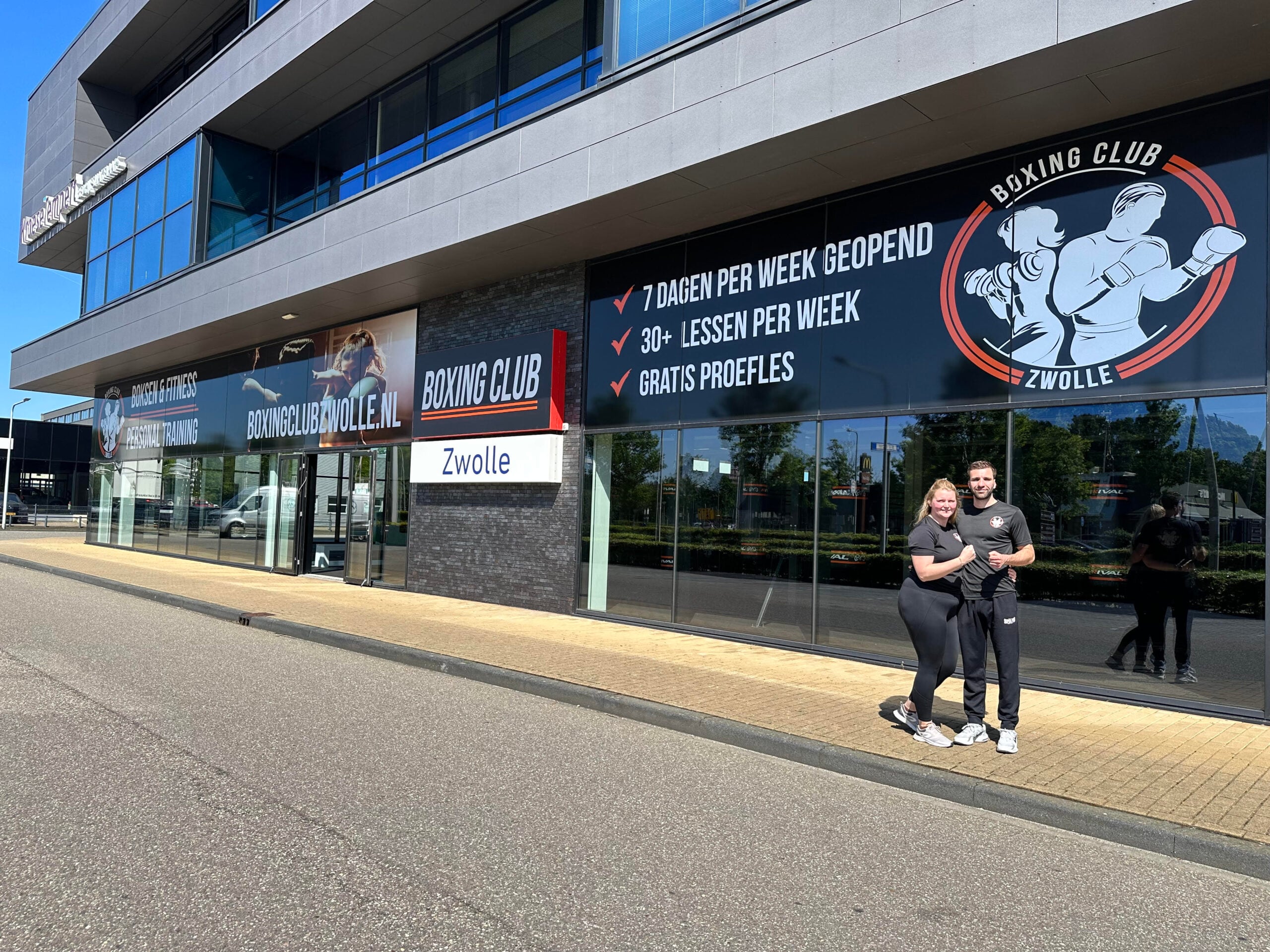 Mike opent in Zwolle zijn derde boksschool: ‘Een fijne sfeer en ...